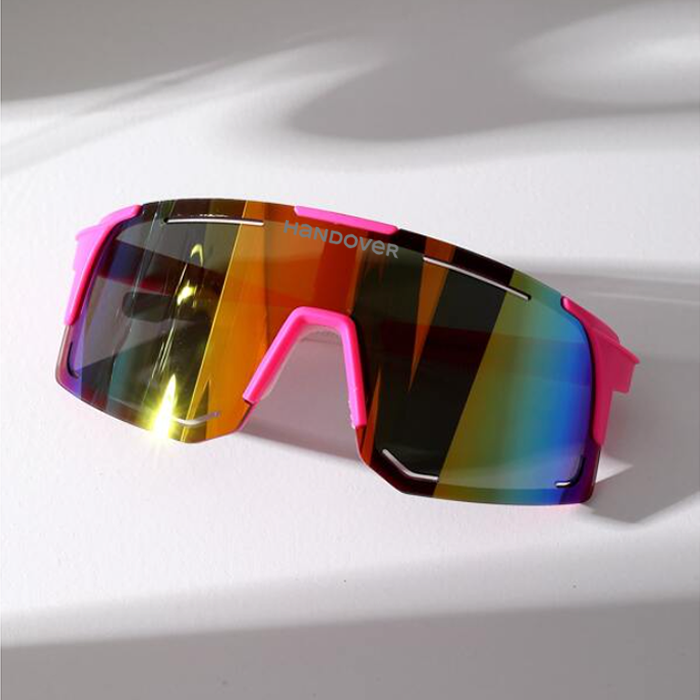 WINNER PINK YELLOW GRADIENT – Handover